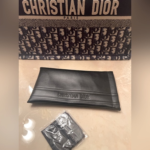 Dior | Accessories | Christian Dior Case Oversized | Poshmark